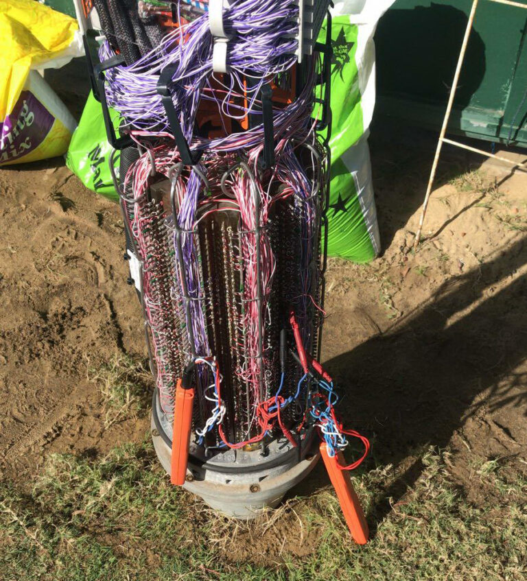 The role of the telecom Pillar & Cabinet in the Australian copper ...